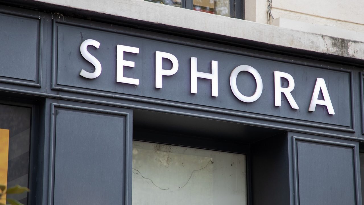 Sephora : à peine lancée, cette nouveauté qui repulpe la peau comme par ...