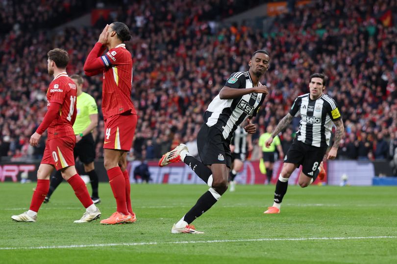 Virgil van Dijk demand ignored as Chiesa sends Liverpool message - 4 ...