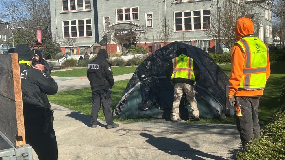 Drug market crisis in Seattle's University District prompts call for ...