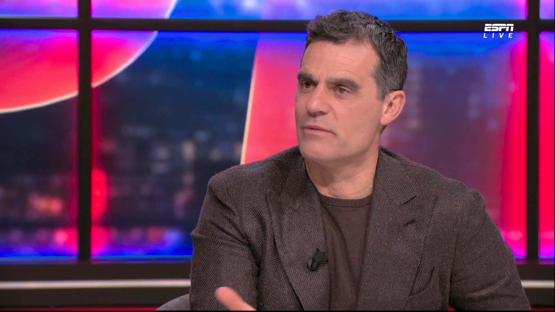 Kenneth Perez met stomheid geslagen: '10 miljoen euro voor hem?!'