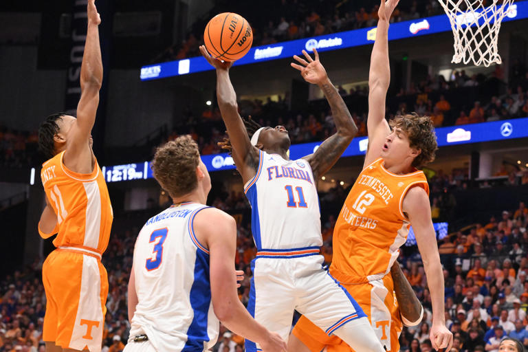 Tennessee basketball tumbles to Florida in SEC Tournament title before ...