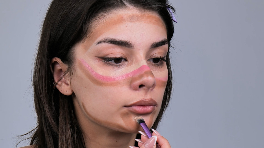 Contouring Hacks for Flawless Makeup