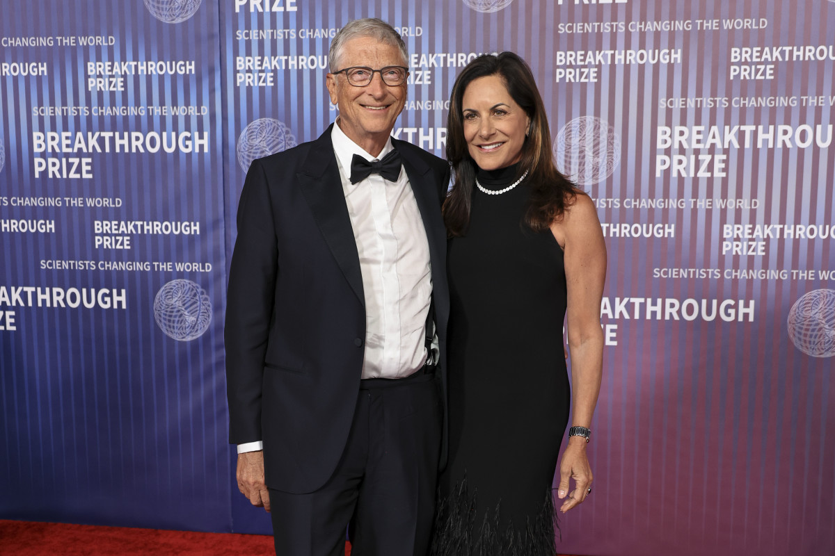 Bill Gates, New Girlfriend Make Rare Public Appearance