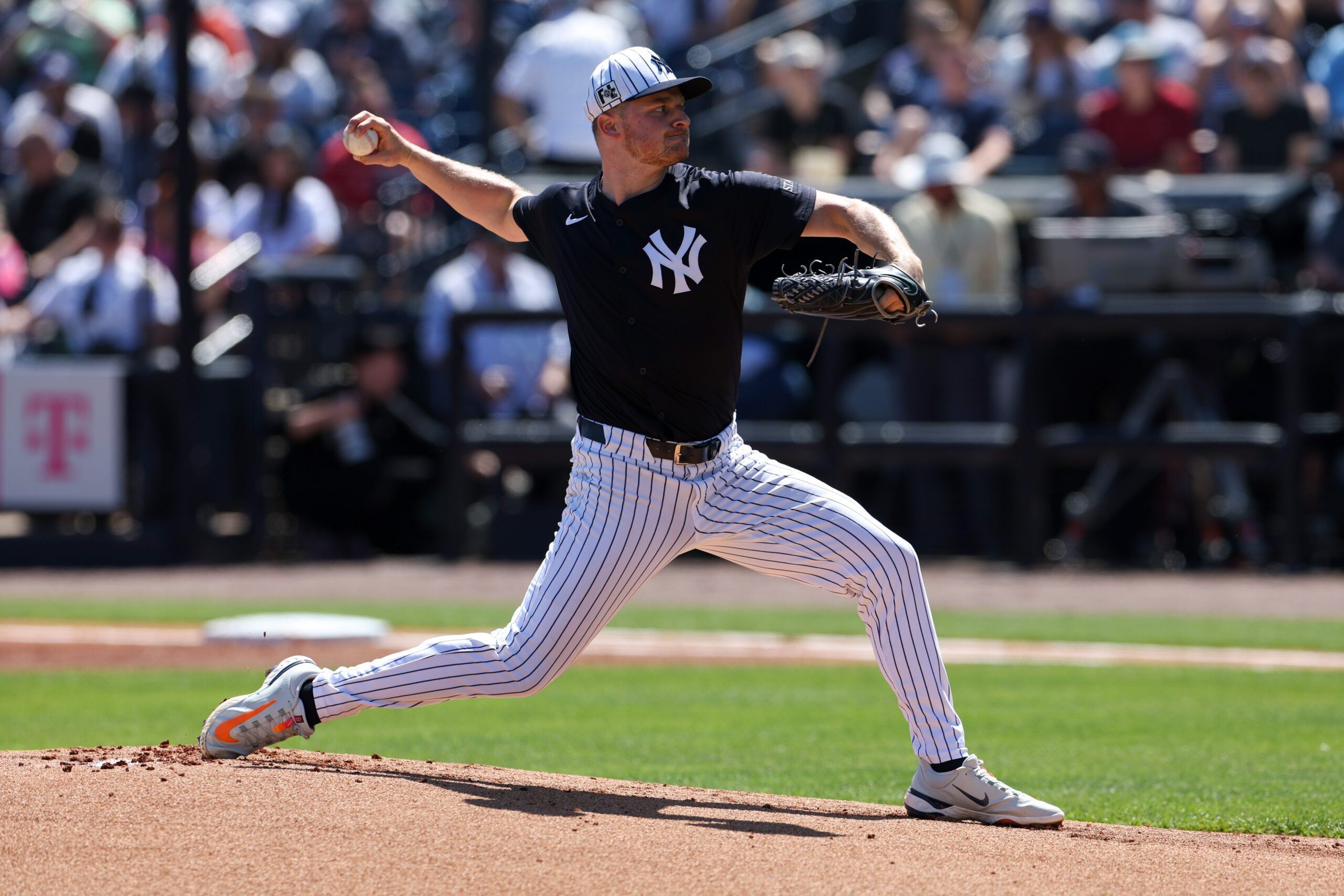 Yankees’ rotation takes another hit with starter dealing with shoulder ...