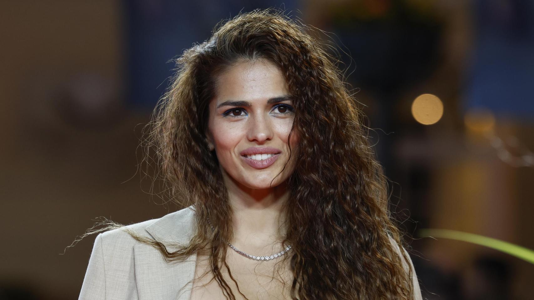 Sara Sálamo se aleja de su faceta de madre y presenta su proyecto más personal junto a Isco ...