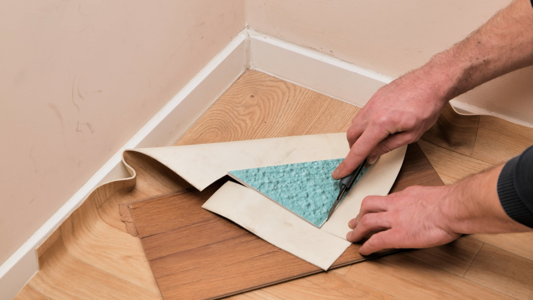 Master the Vinyl Floor Corner Cuts