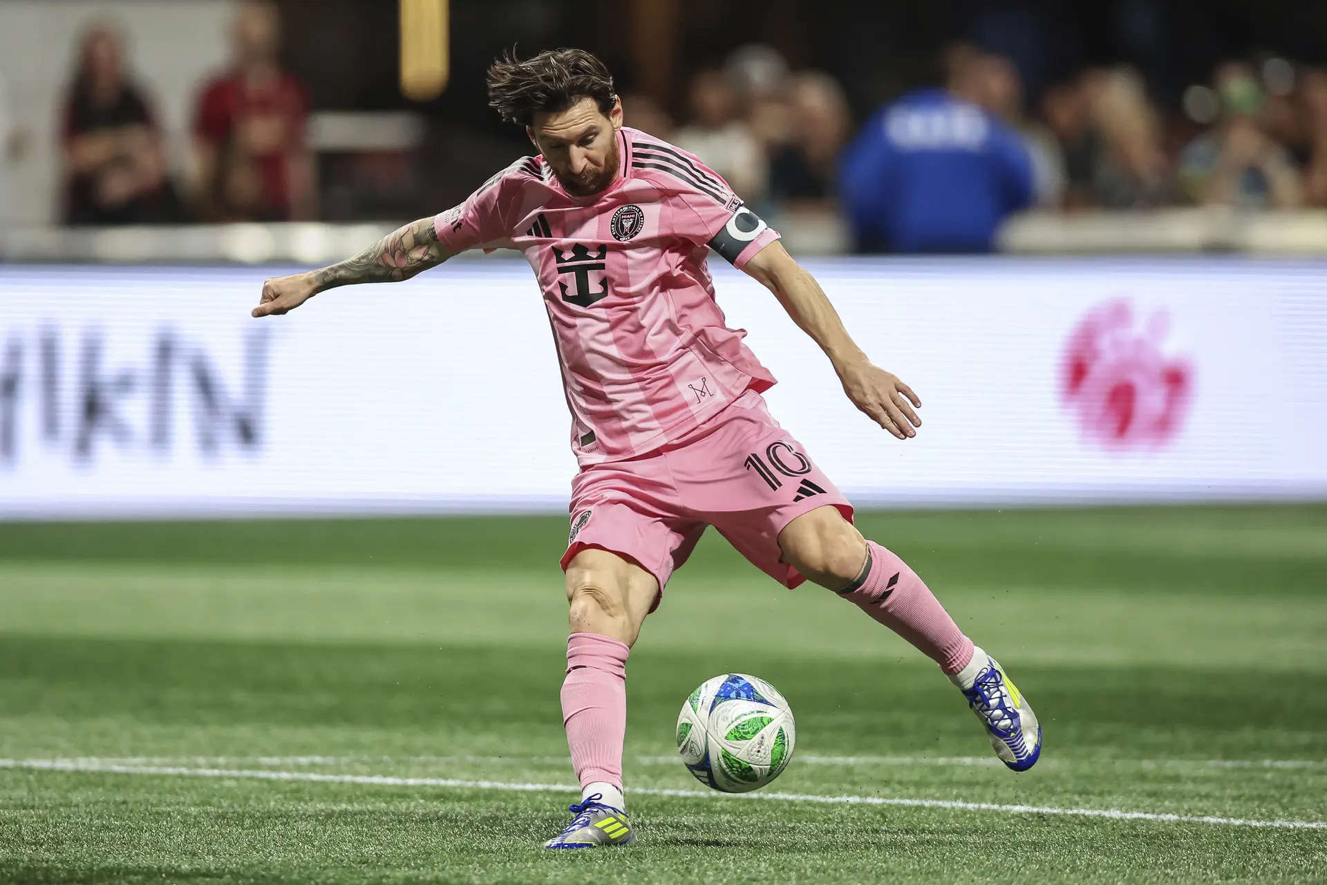 WATCH: Lionel Messi dances around defender, chips goalkeeper to score ...