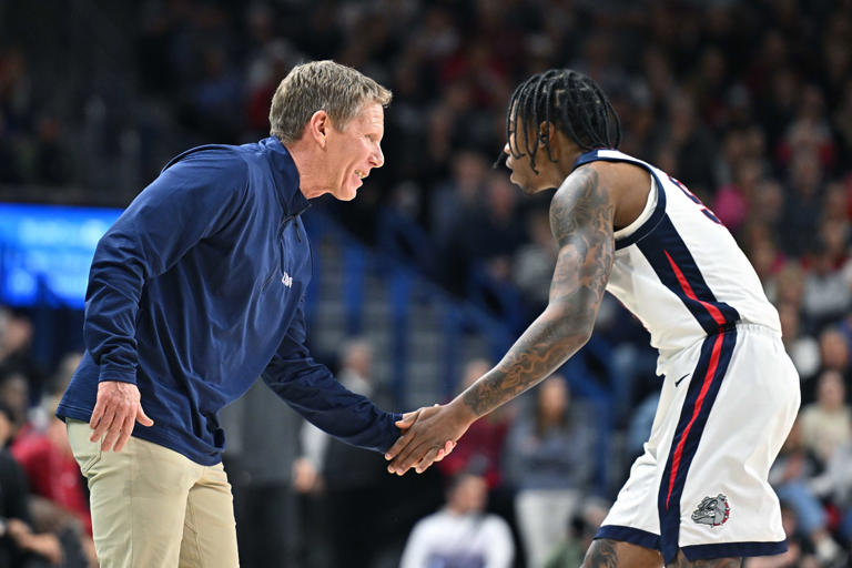 Gonzaga vs Georgia picks, predictions, odds: Who wins March Madness ...