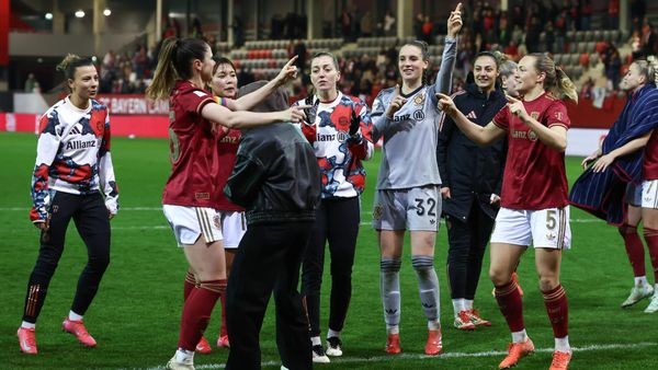 Ena Mahmutovic: Ex-MSV-Keeperin träumt vom Triple mit Bayern