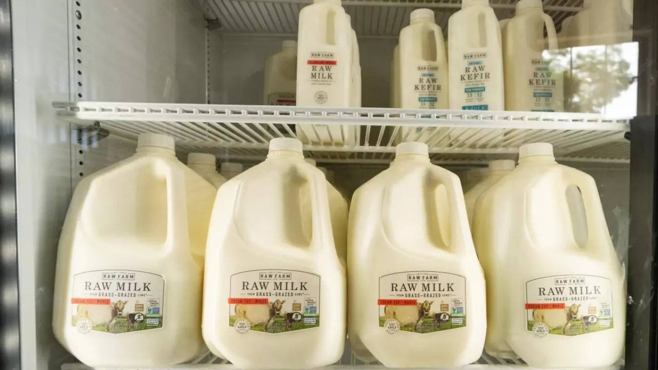 Do you consume raw milk? Here are some compelling reasons to avoid it