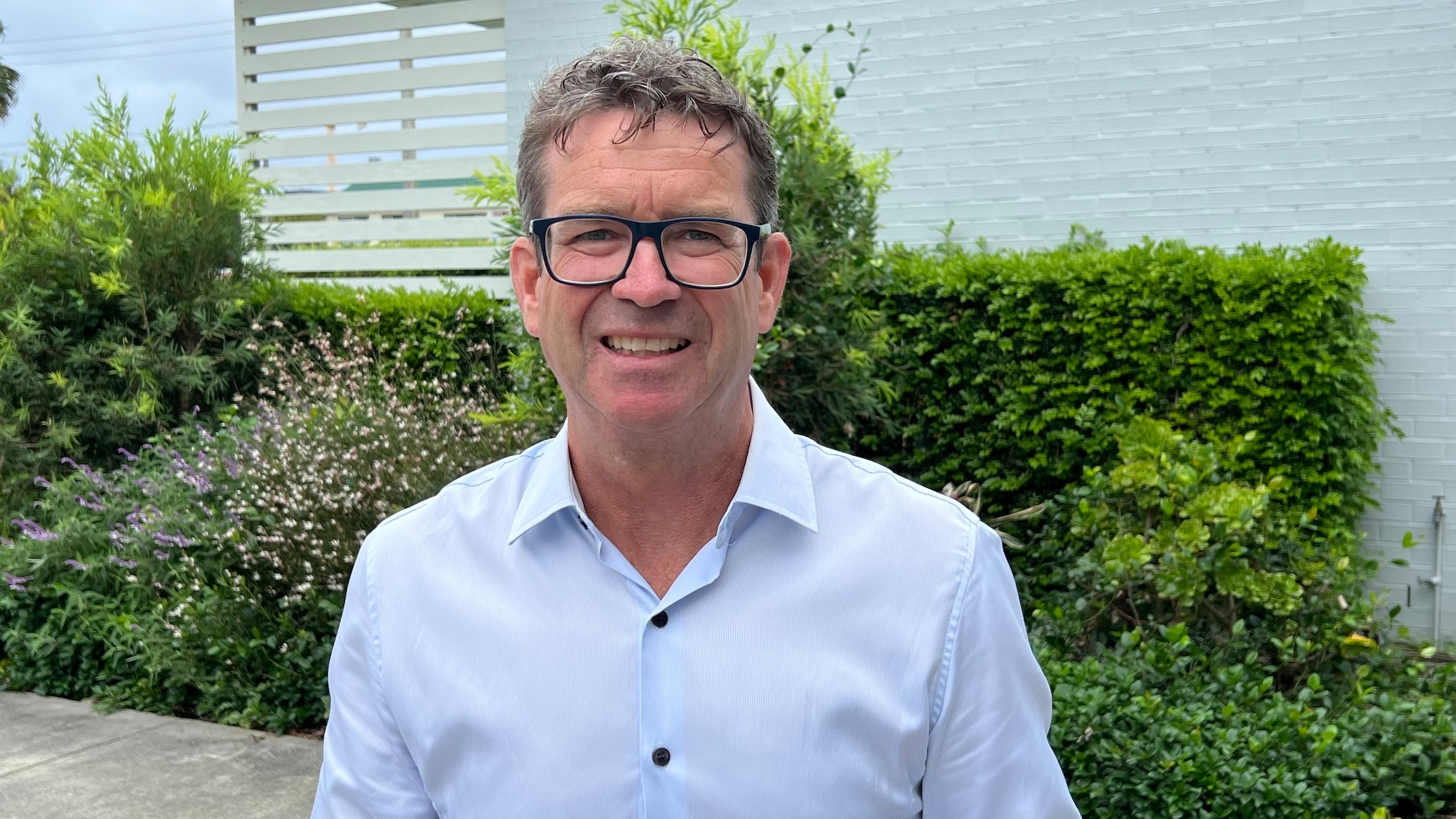 Liberals claim victory in Port Macquarie in by-election as Robert Dwyer maintains lead