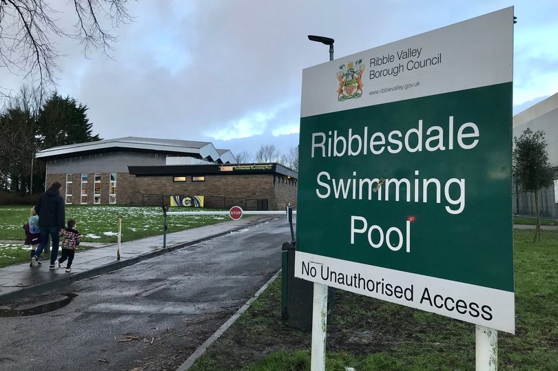 Bosses splash out £3m on Clitheroe pool as Lancs devo debate rages on
