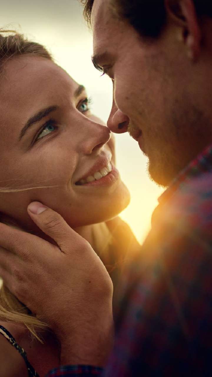 6 Types Of Eye Contacts To Impress Your Crush