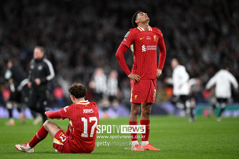 'EPL 1위 맞아?' 리버풀 모든 대회서 다 떨어졌네…UCL 탈락에 이어 카라바오컵마저 놓쳤다 '트레블 꿈 산산조각'