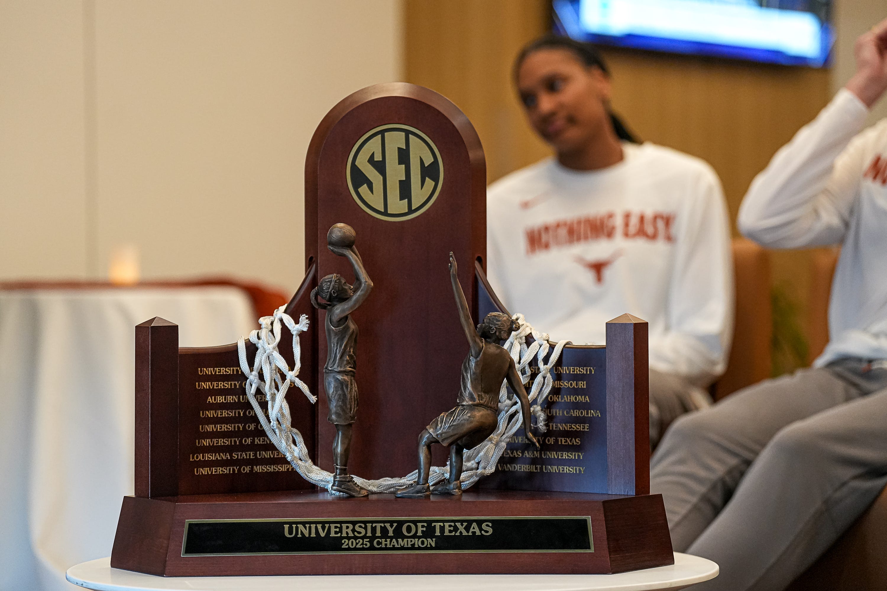 NCAA Tournament predictions: Game-by-game picks for the women's bracket