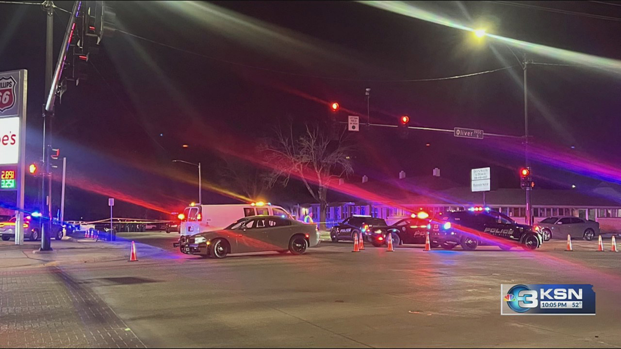 One dead, two seriously injured in southeast Wichita crash One dead, two seriously injured in southeast Wichita crash