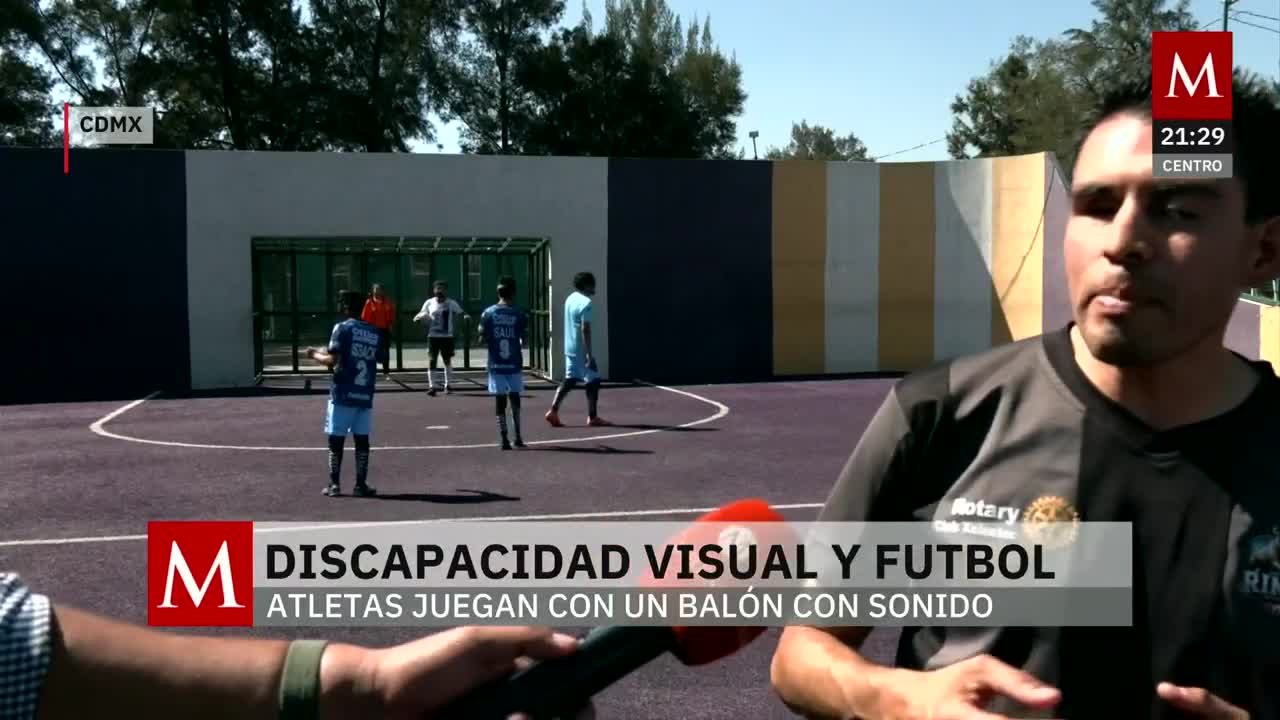 Fútbol adaptado: jugadores con discapacidad visual usan balón con sonido