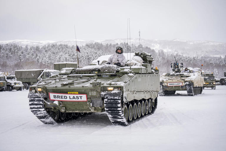 Nordmenn vil styrke Forsvaret, men sier nei til velferdskutt