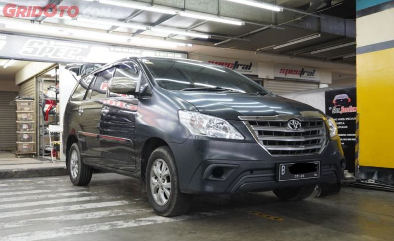 Mau Toyota Kijang Innova Barong Bensin, Ini Daftar Harga Mobil Bekasnya