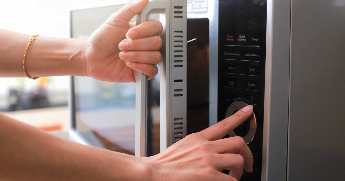 5 Microwave Hacks That’ll Save You Time, Money, and Effort
