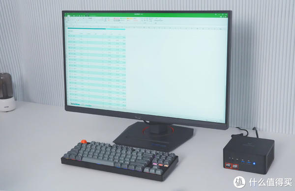 用8845HS玩3A，部署DeepSeek？实测铭凡UM880 PRO 迷你主机