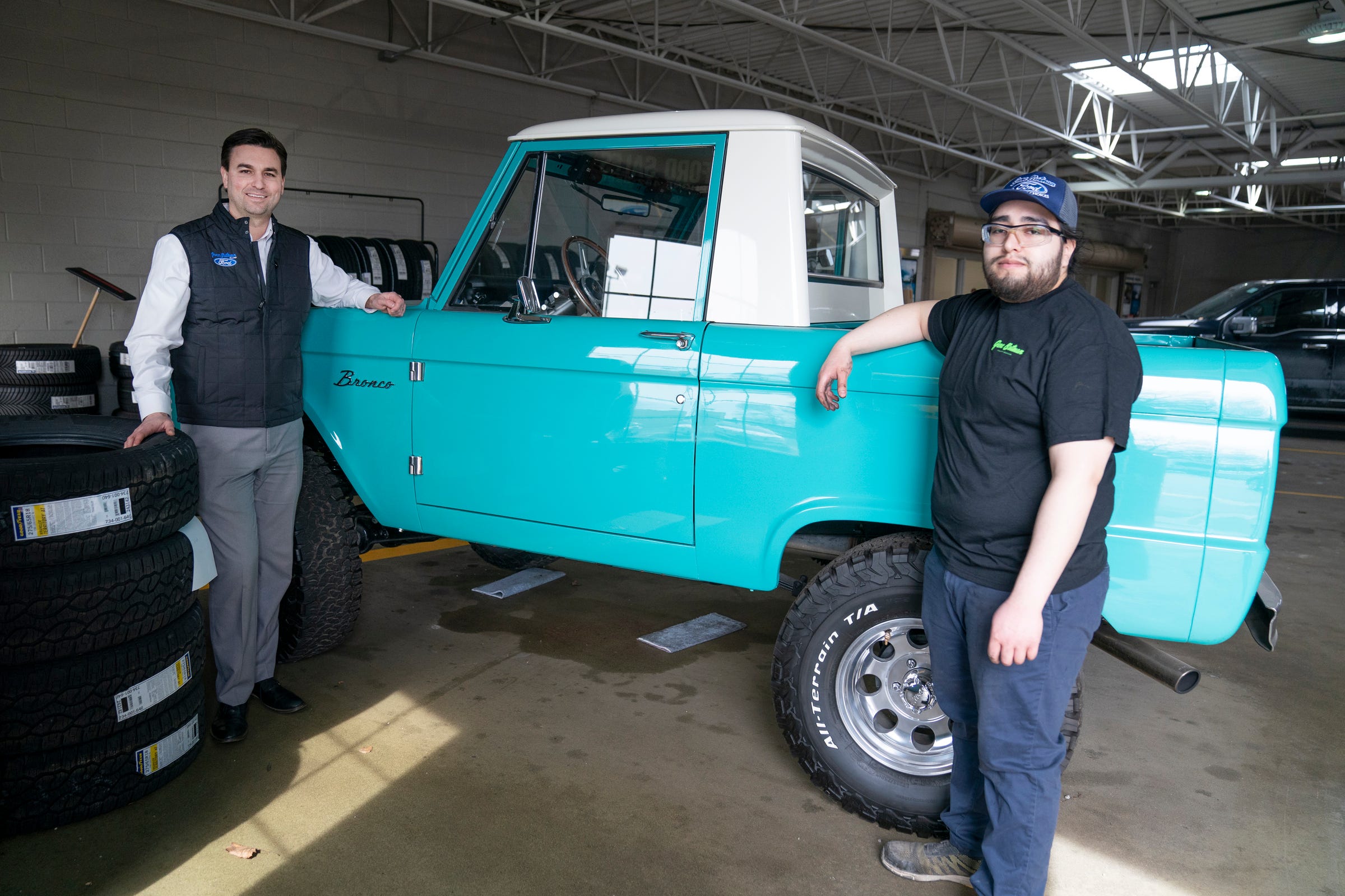 Ford scholarship boosts auto tech careers with specialized program in ...
