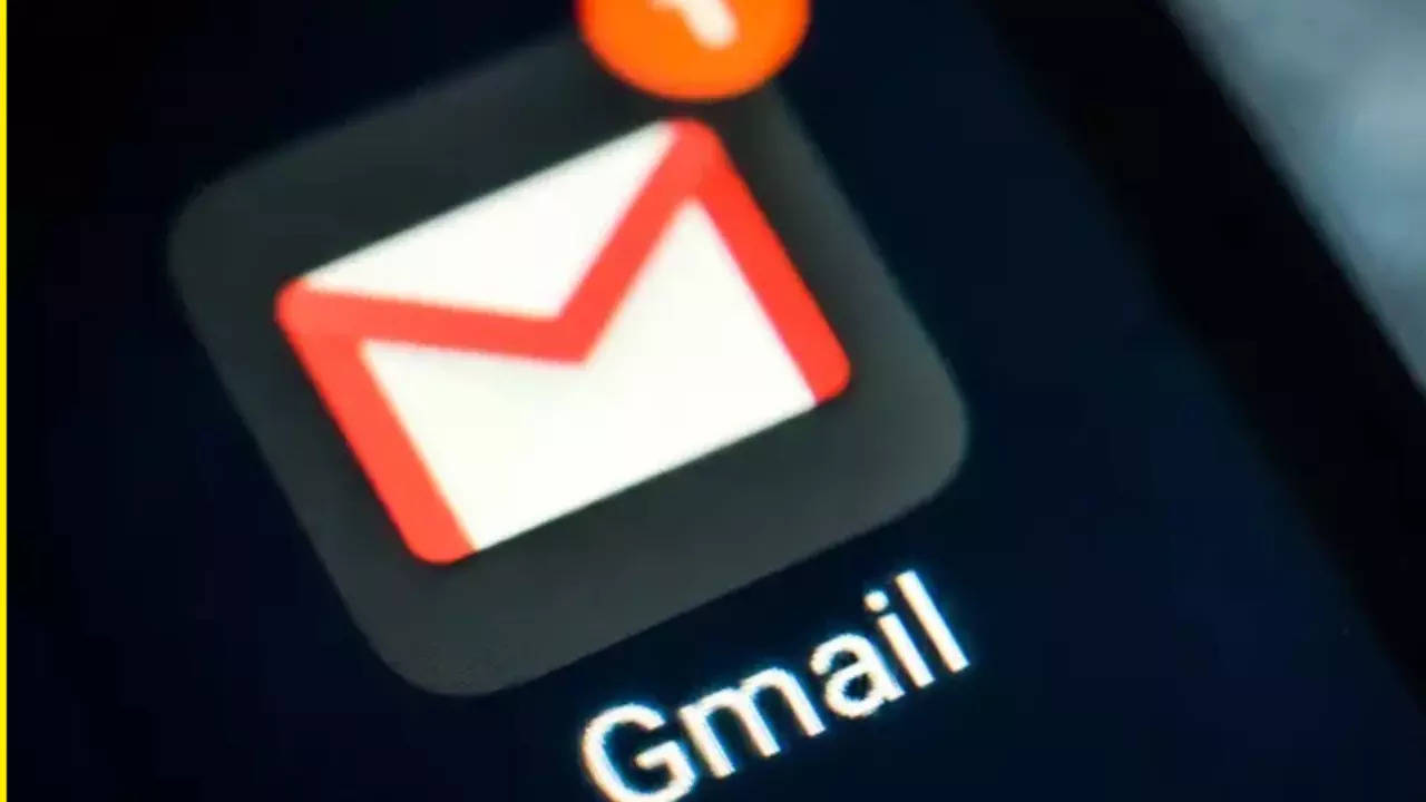 FBI has a ‘hacker’ warning for Gmail, Microsoft Outlook users
