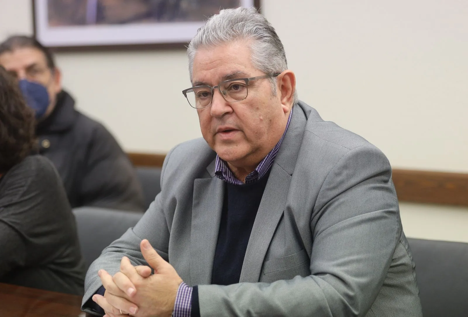 Σε σχολεία της Θεσσαλονίκης για τον αγιασμό ο Δημήτρης Κουτσούμπας ...