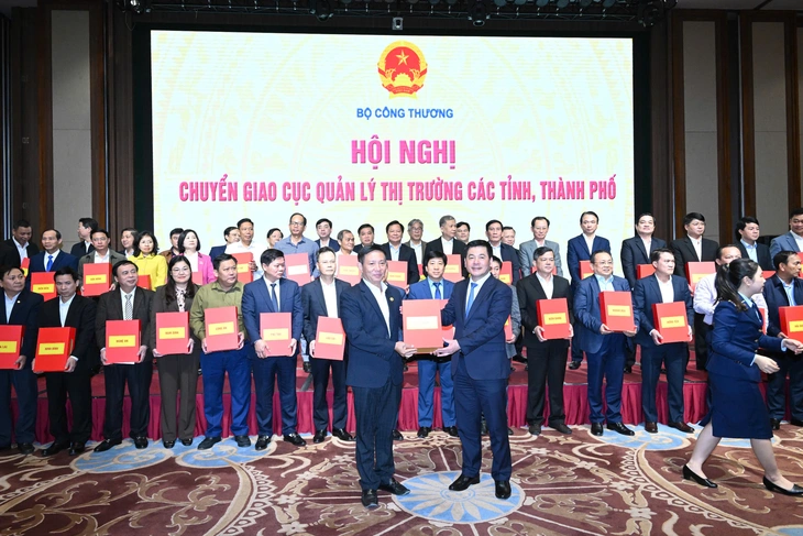 MSN Việt Nam - Hotmail, Outlook, Skype, Bing và các tin tức mới nhất