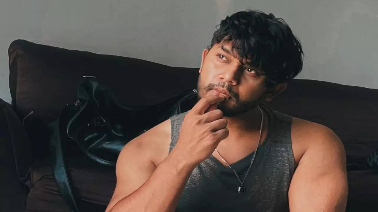 Marathi TV Actor Sanket Korlekar’s iPhone 16 Pro Max Snatched By Bikers In Thane: Please Be Alert