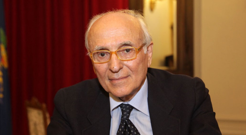 Addio a Lucio Villari: storico e divulgatore calabrese, aveva 91 anni ...