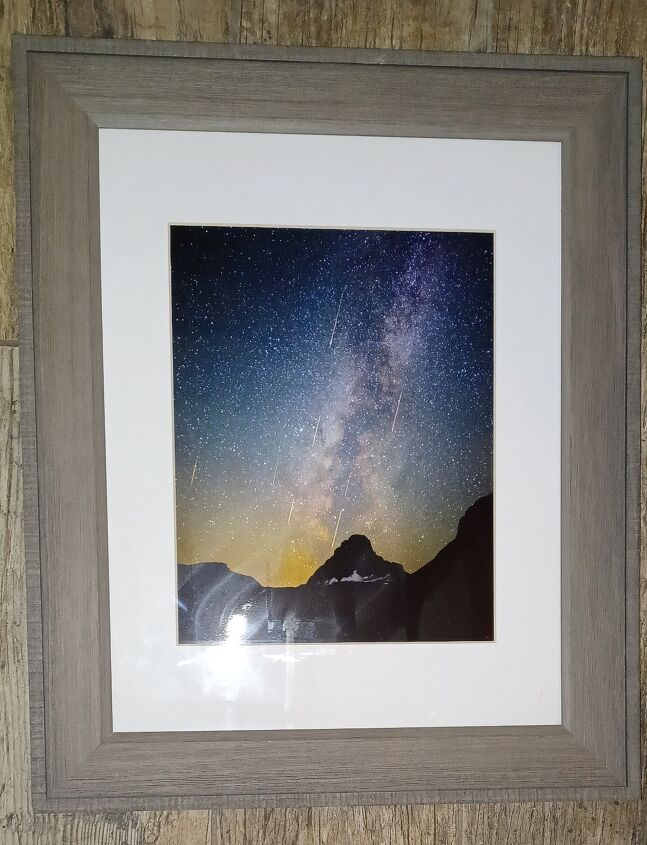 Easily Update Boring Picture Frames