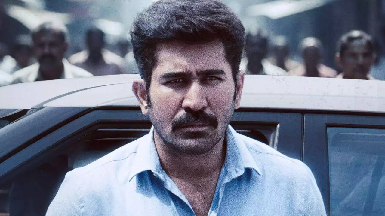 THIS veteran actor is set to make his on-screen comeback with Vijay ...