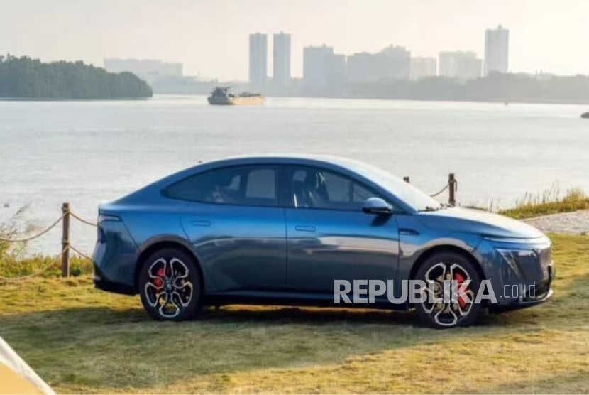 Nissan Luncurkan Sedan Listrik Pesaing BYD Seal , Harga Mulai Rp 360 Jutaan