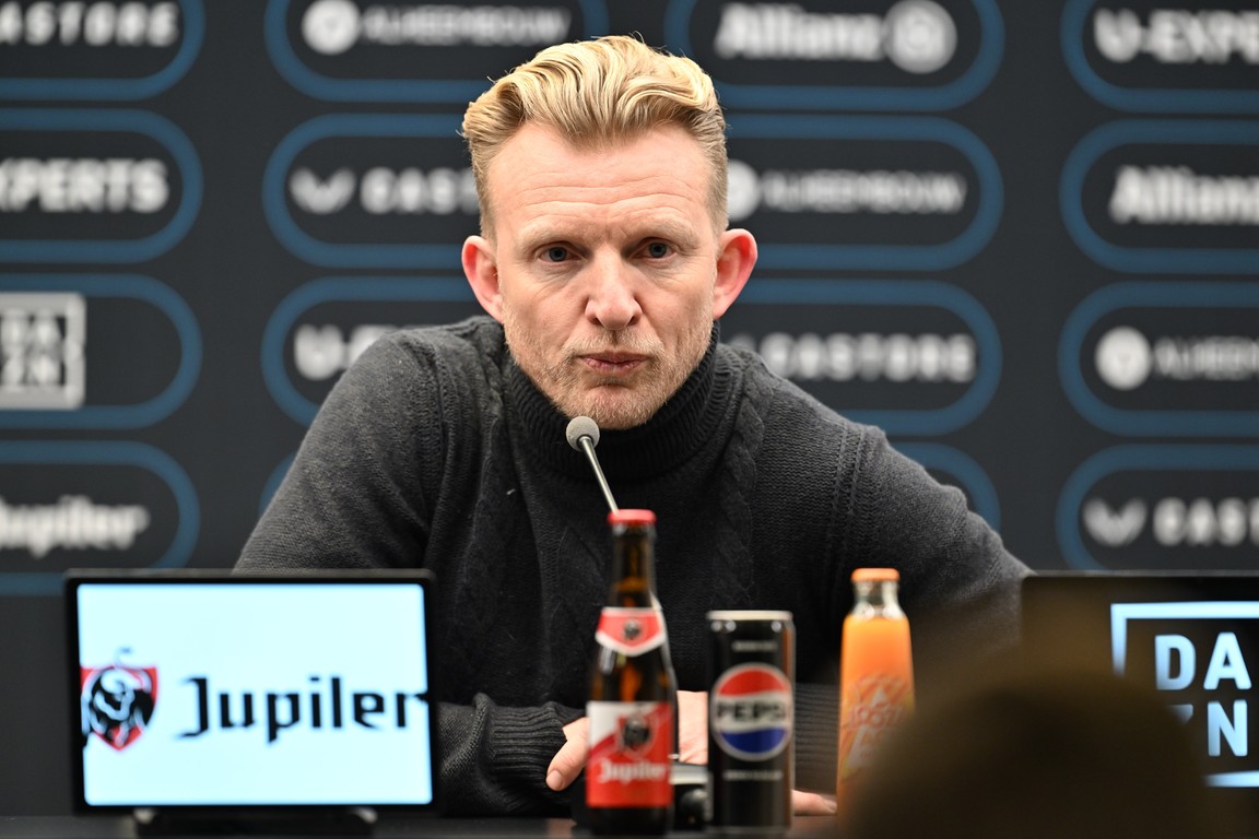 Kuijt voelt zich gezocht en benadeeld in België: 'Mijn mond is gesnoerd'