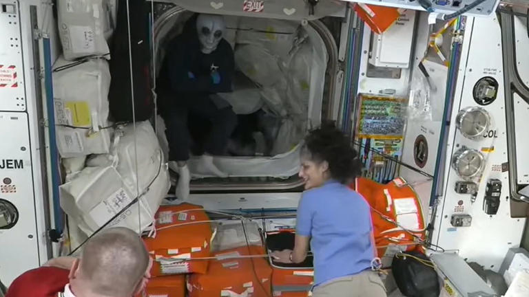 SpaceX crew docks at International Space Station