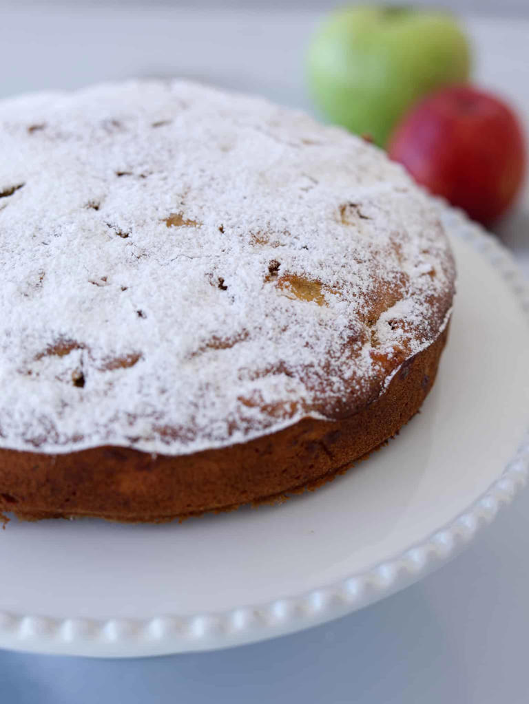 Moist Homemade Apple Cake