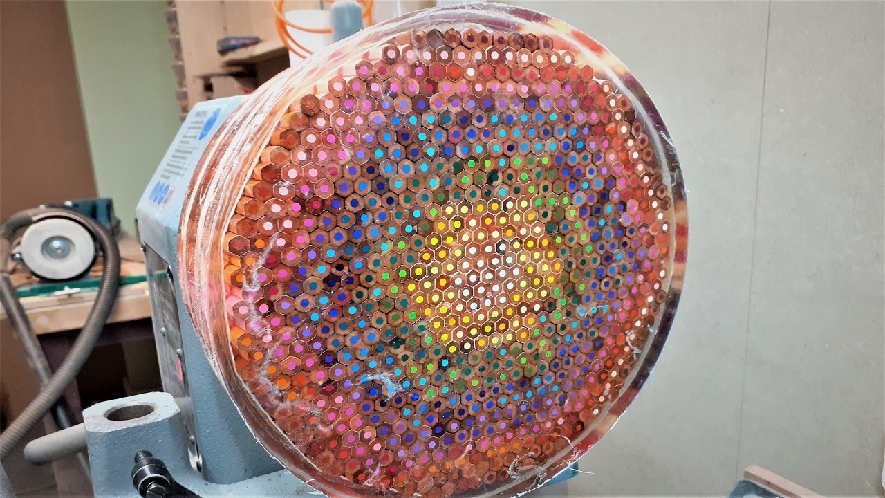 What a real craftsman does with every color in the shop