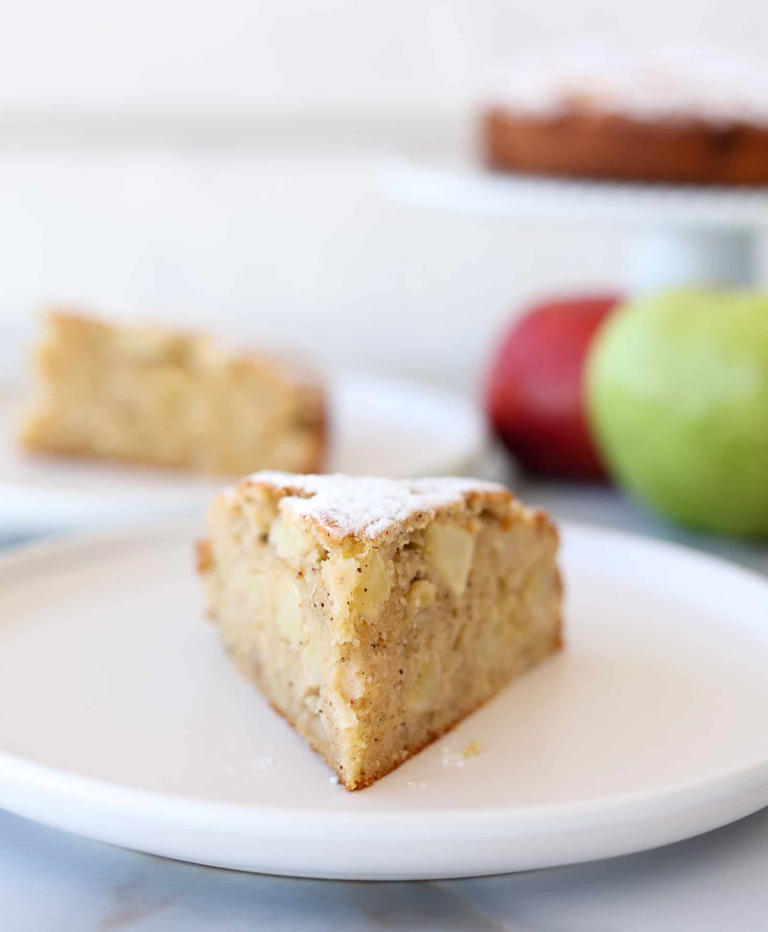 Moist Homemade Apple Cake