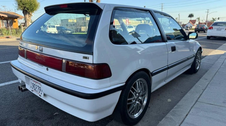 At $9,500, Is This 1990 Honda Civic Si A Breath Of Fresh Air?
