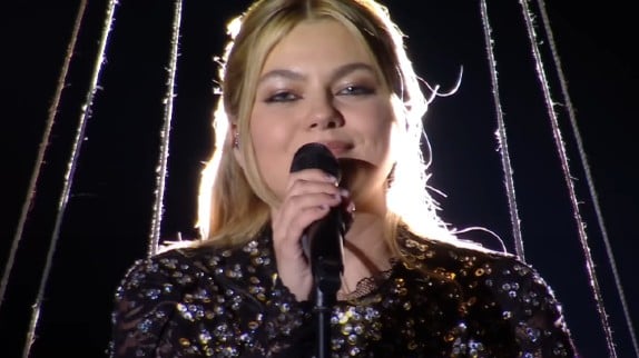Louane à l'Eurovision : le public conquis ou déçu ? Voici les premiers ...