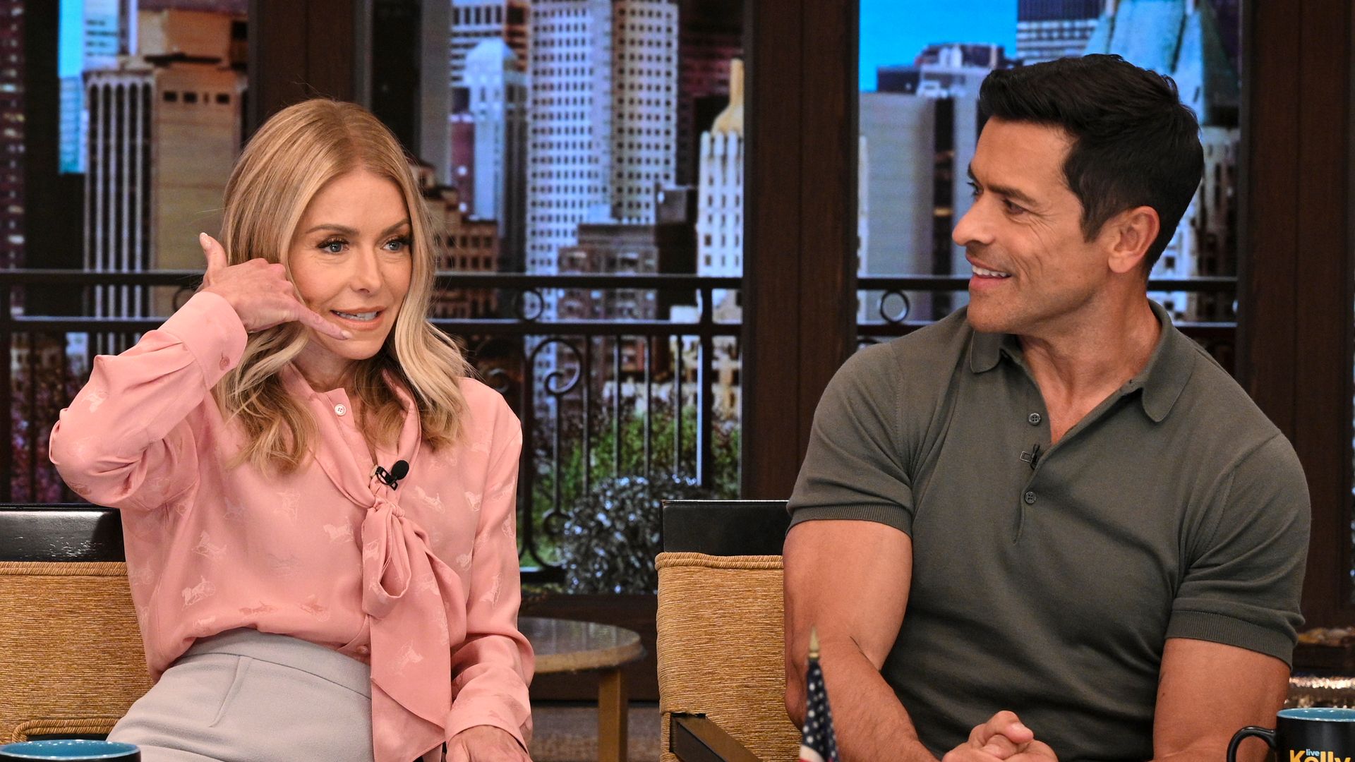 Kelly Ripa and Mark Consuelos prepare for permanent move for LIVE — and ...
