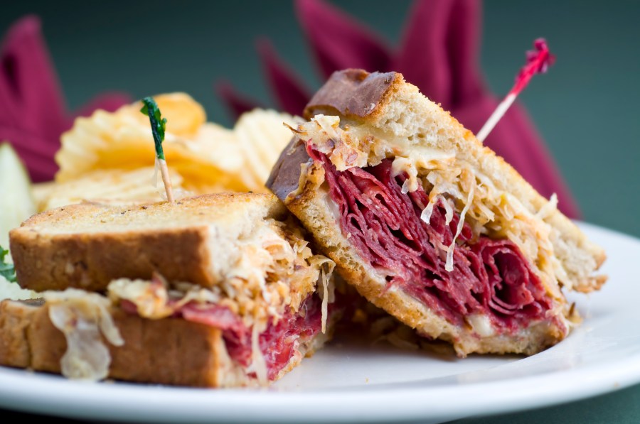 Denver restaurants that serve corned beef dishes