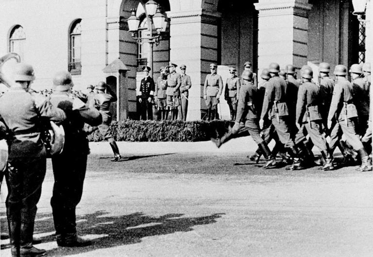 Sju avrättade motståndsmän hittade i fjord