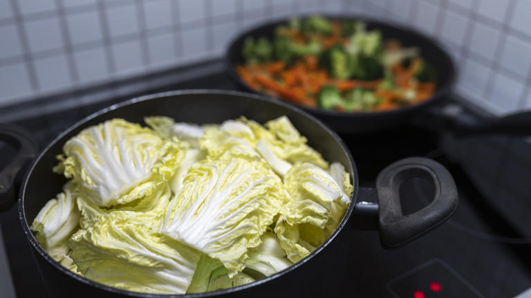 The Step You Can't Skip When Prepping Cabbage For Stir Fry