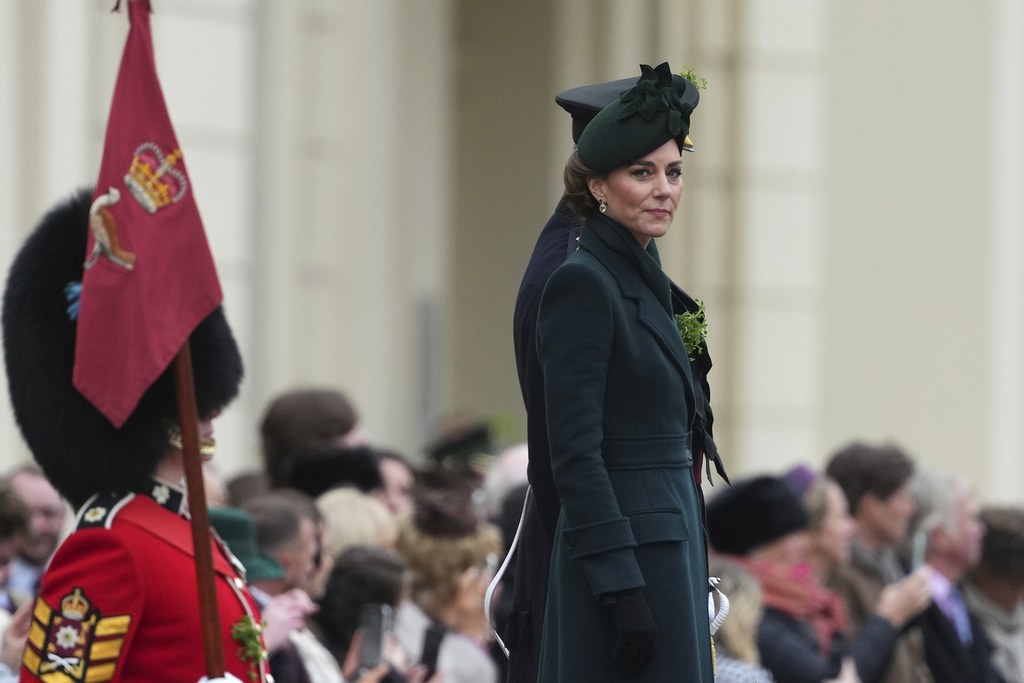 PHOTO COLLECTION: Britain Royals St Patrick's Day Parade