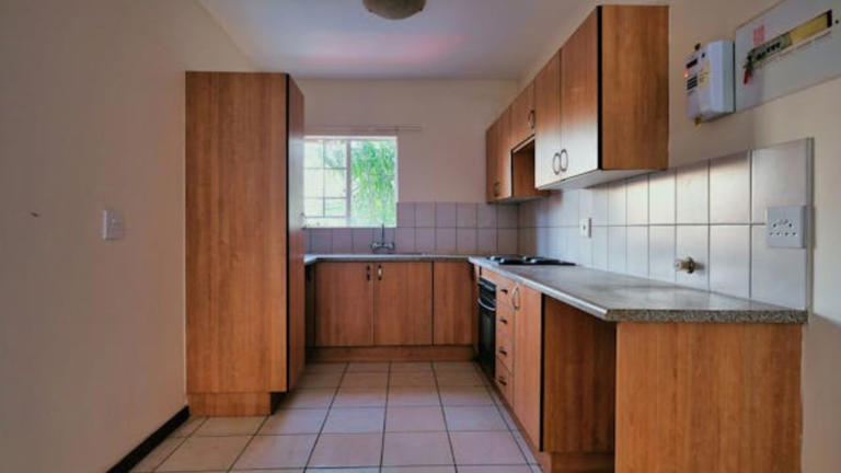 2025 Hammer and Rails Bracket Group