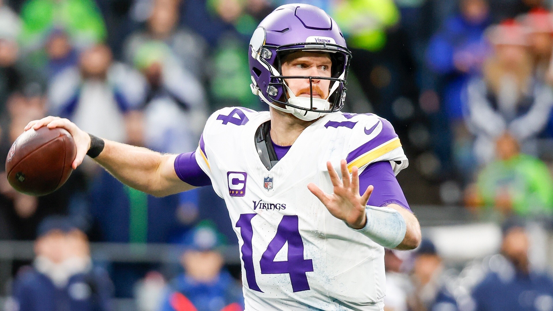 Sam Darnold's contract puts him at risk of late-season benching