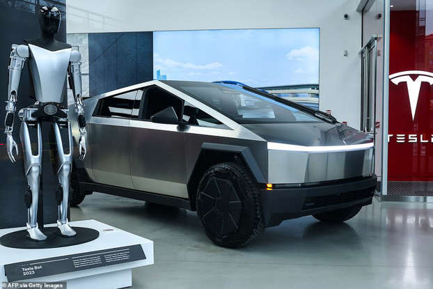 Report: Elon Musk forced to halt all Cybertruck deliveries Report: Elon Musk forced to halt all Cybertruck deliveries
