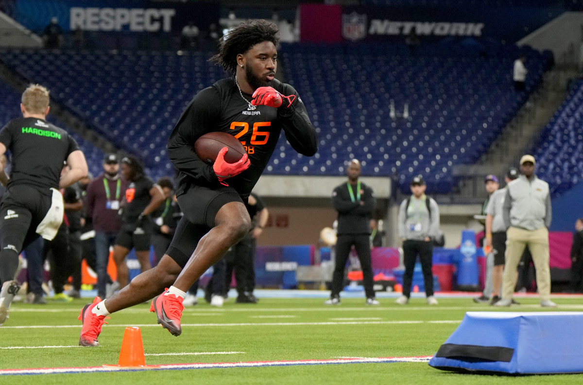 Patriots Meet With Star Tennessee Running Back at Pro Day